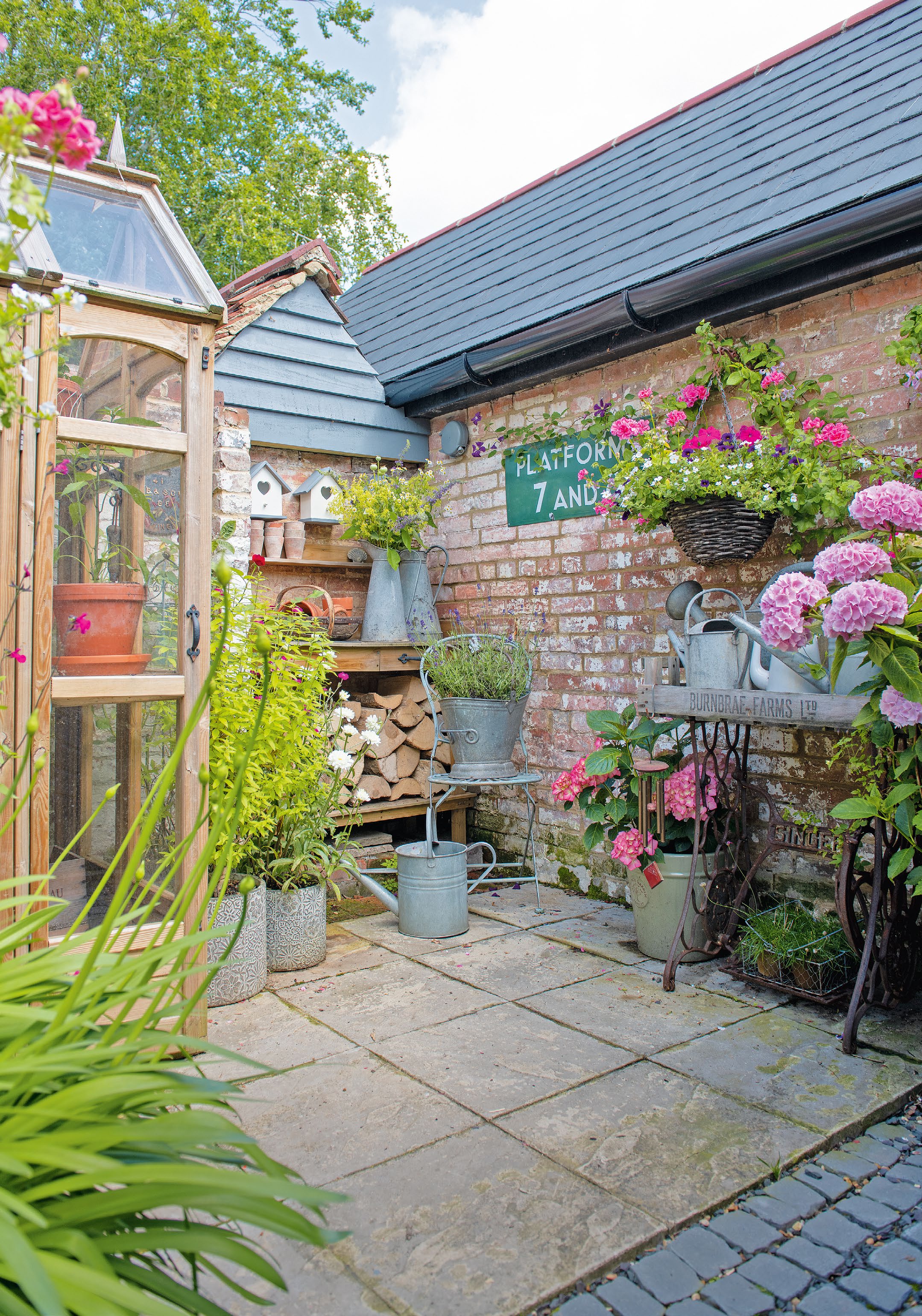Small Cottage Courtyard