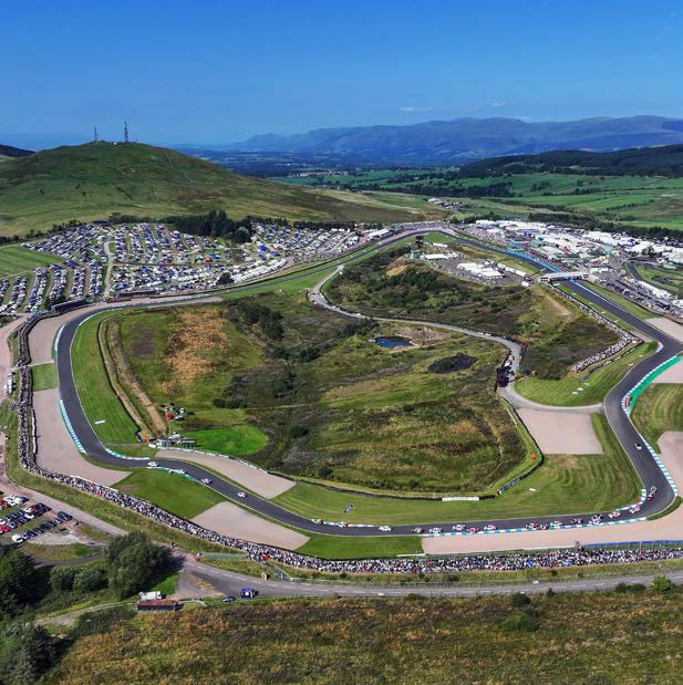Knockhill goes under cover of darkness - 8 Jan 2026 - Motorsport News ...